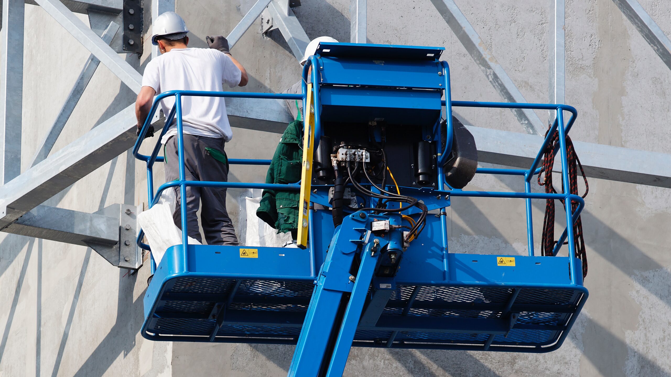 A Complete Guide to Electric Micro Scissor Lifts for Indoor and ...